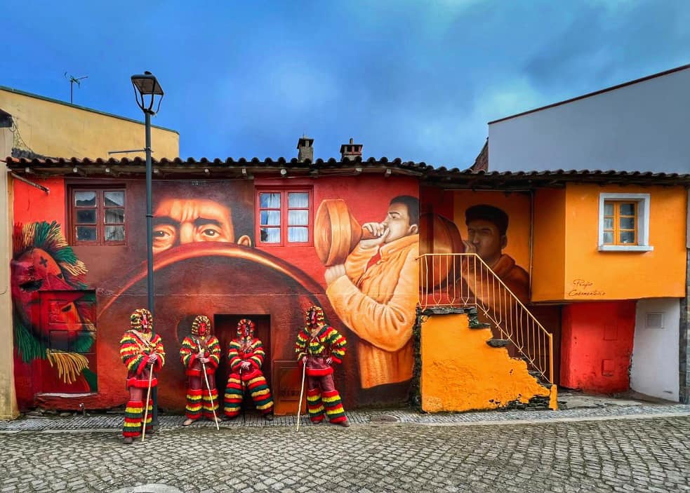 Caretos de Podence, el insólito carnaval portugués a dos horas de Galicia