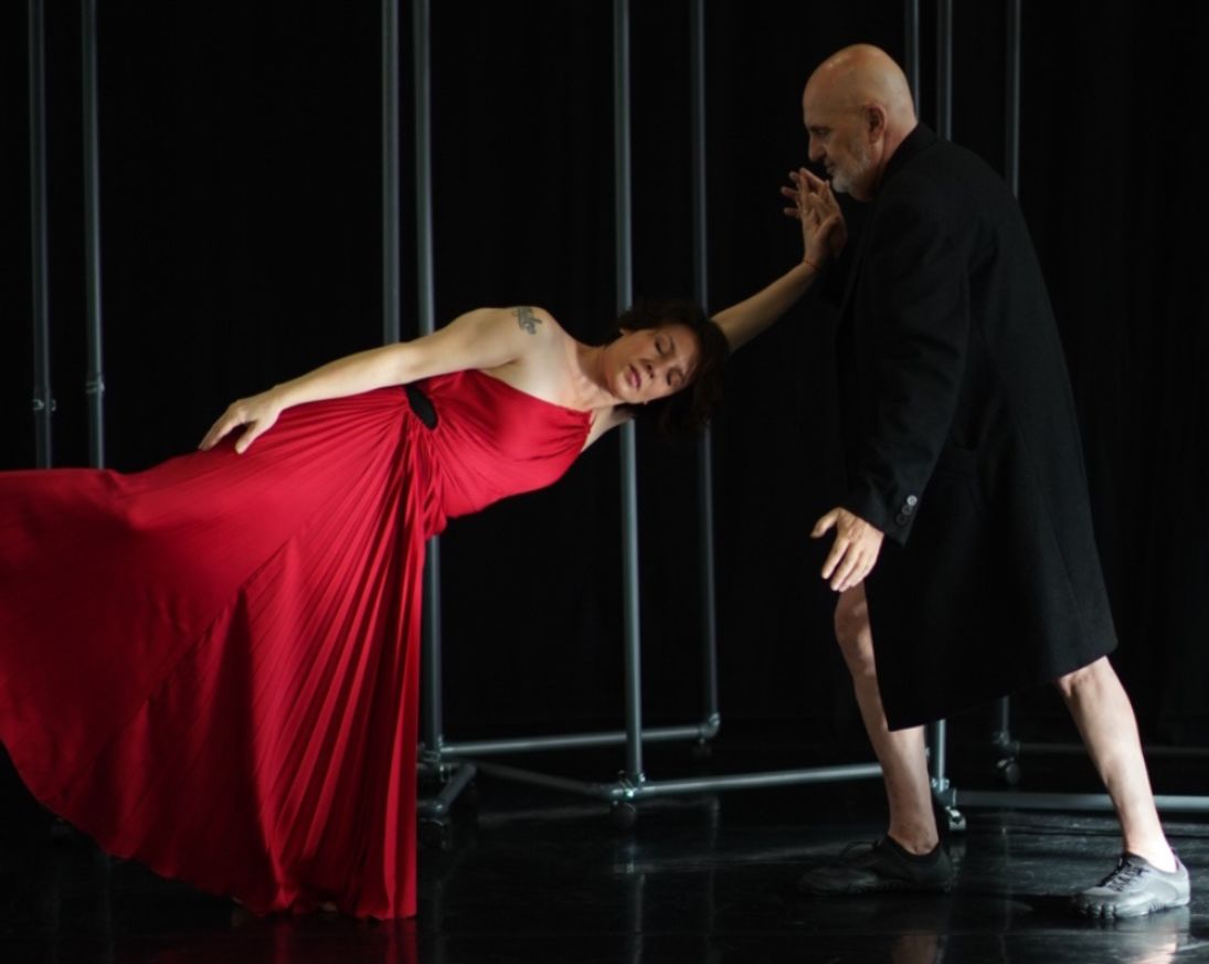 Espectáculo 'Cicatriz' de Antón Reixa + Kirenia Martinez - MARÉ ...